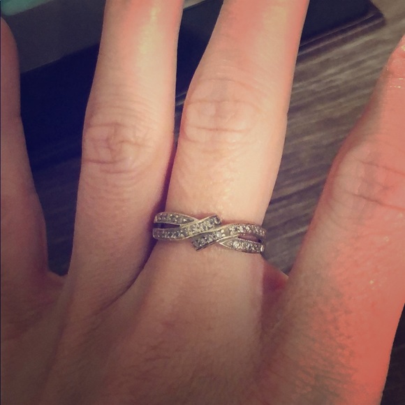 Jewelry | Ring Missing A Diamond | Poshmark
